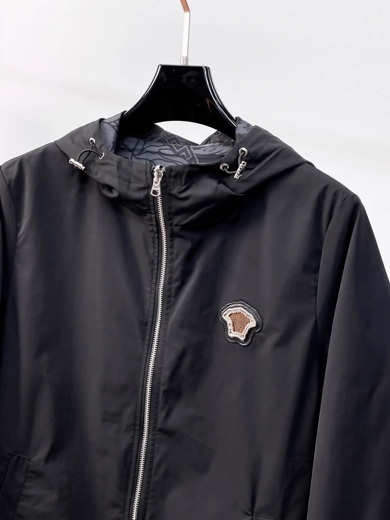 Exact replica Versace Outwear