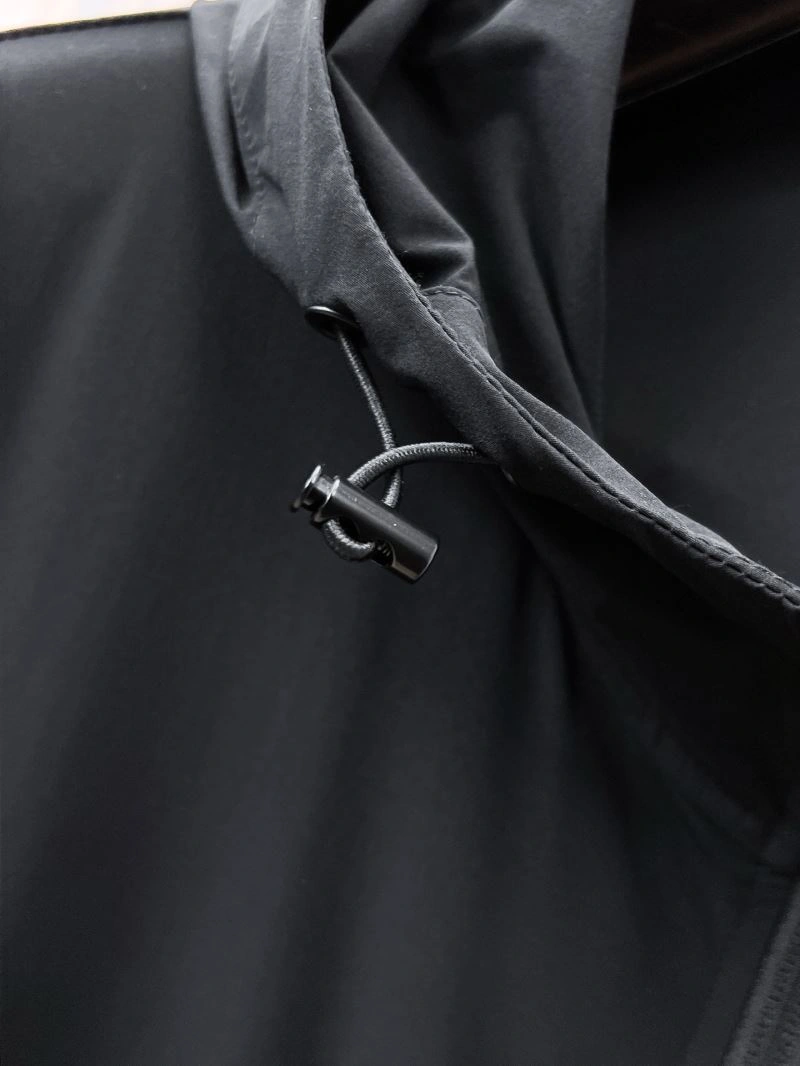 High accuracy Versace Outwear