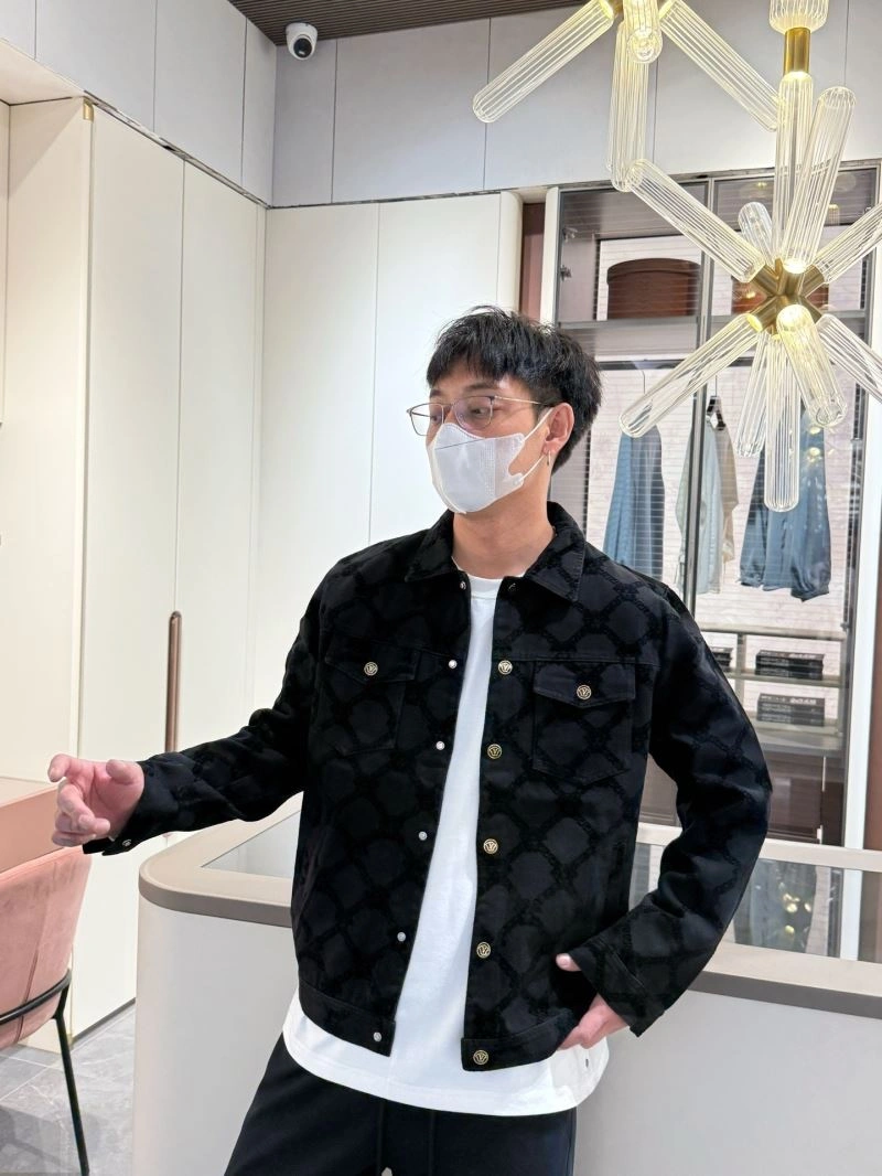 Bargain Versace Outwear