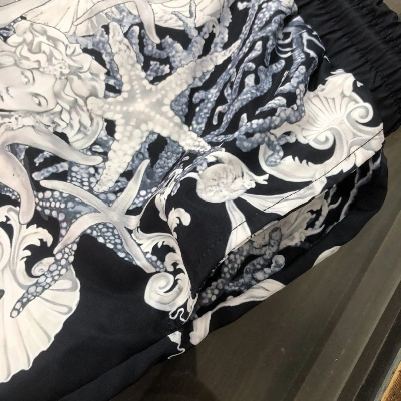 Top mirror Versace Short Pants
