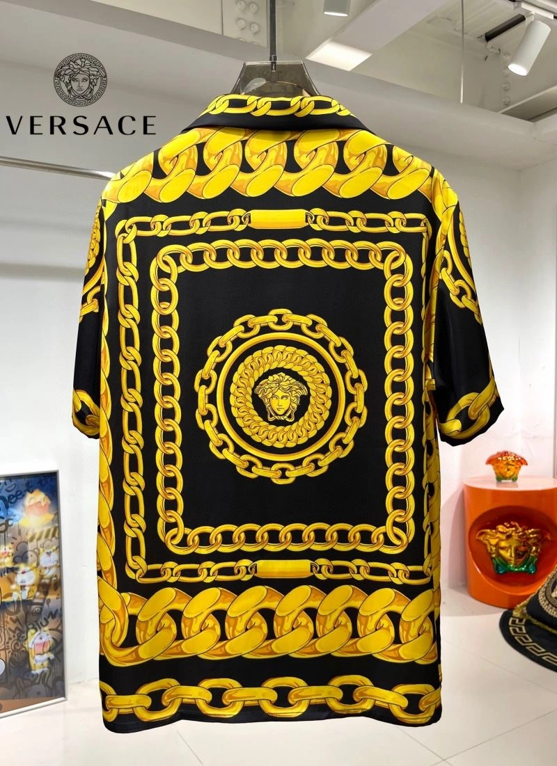 Exact replica Versace Short Suits