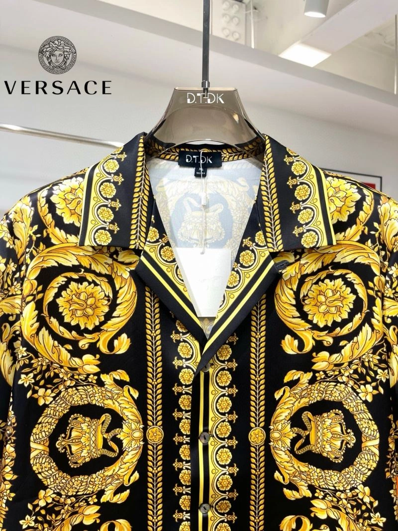 Low-cost Versace Short Suits