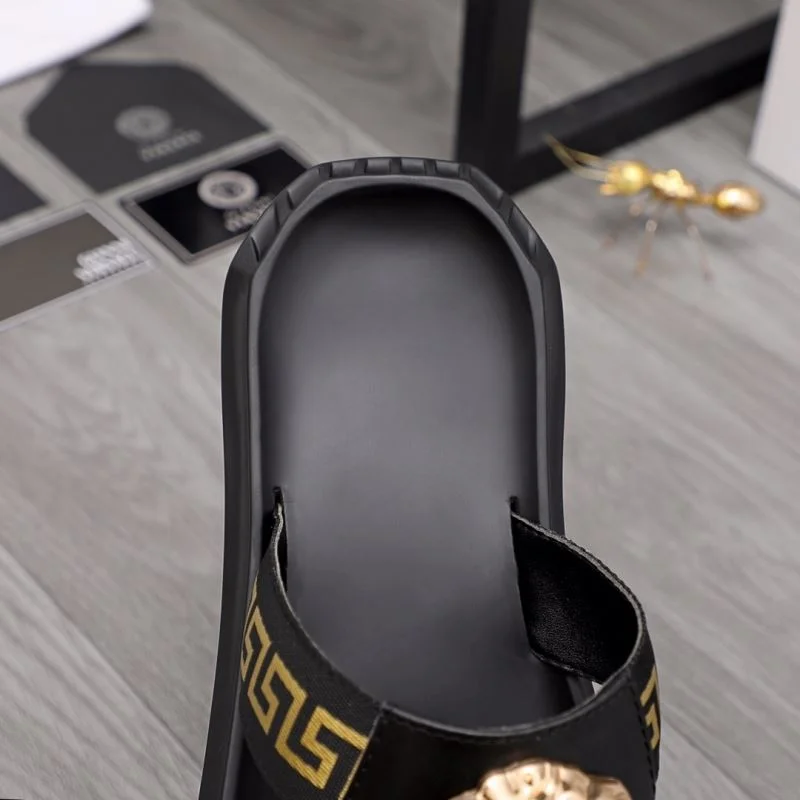Top match Versace Slippers