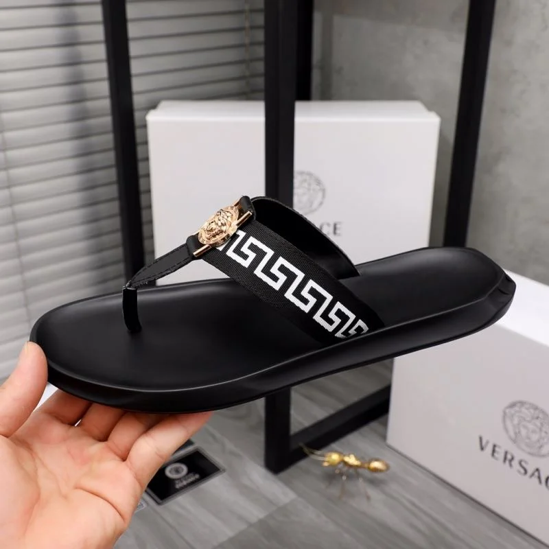 Precise copy Versace Slippers