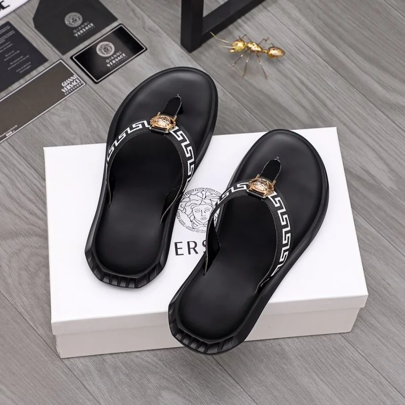 Precise copy Versace Slippers