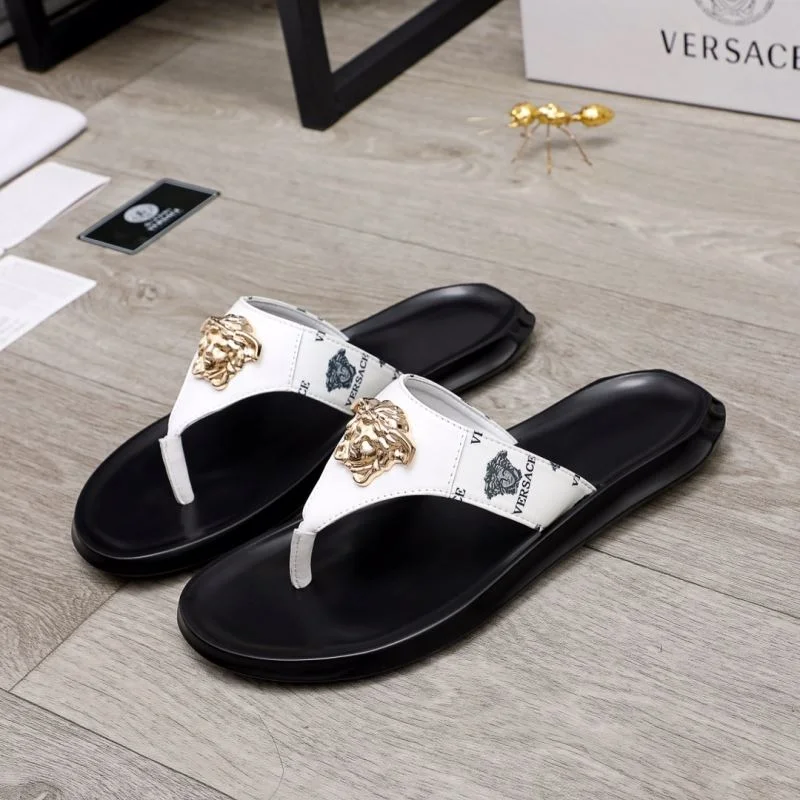 Top mirror Versace Slippers