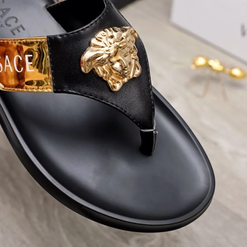 Precise copy Versace Slippers