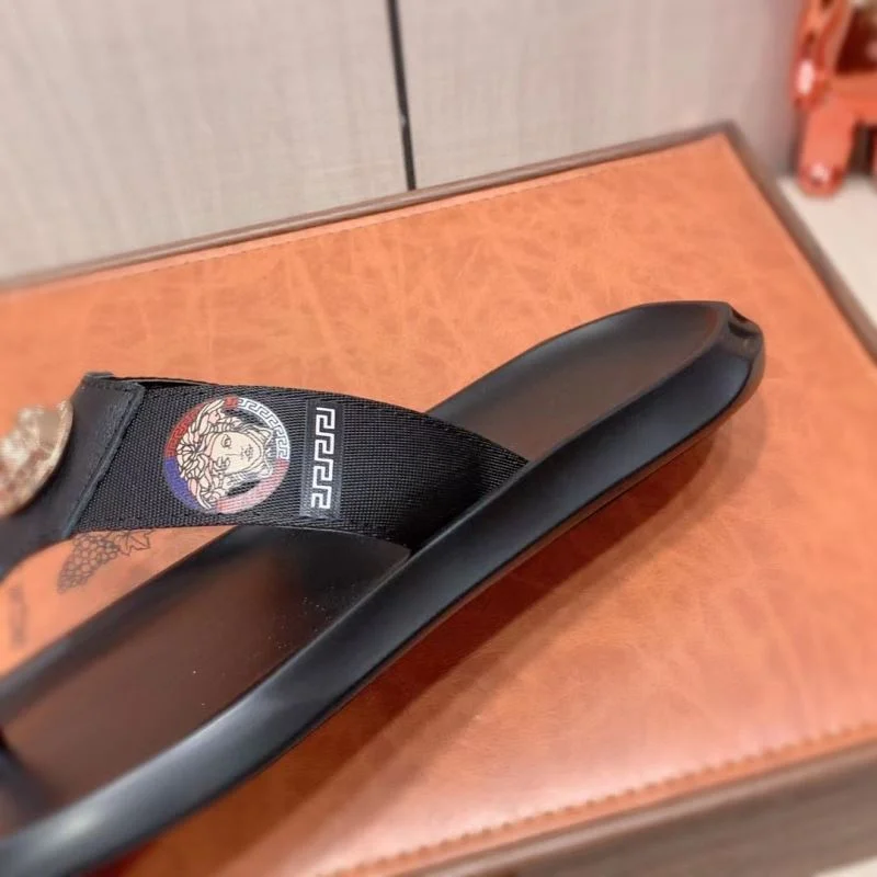 Economical Versace Slippers