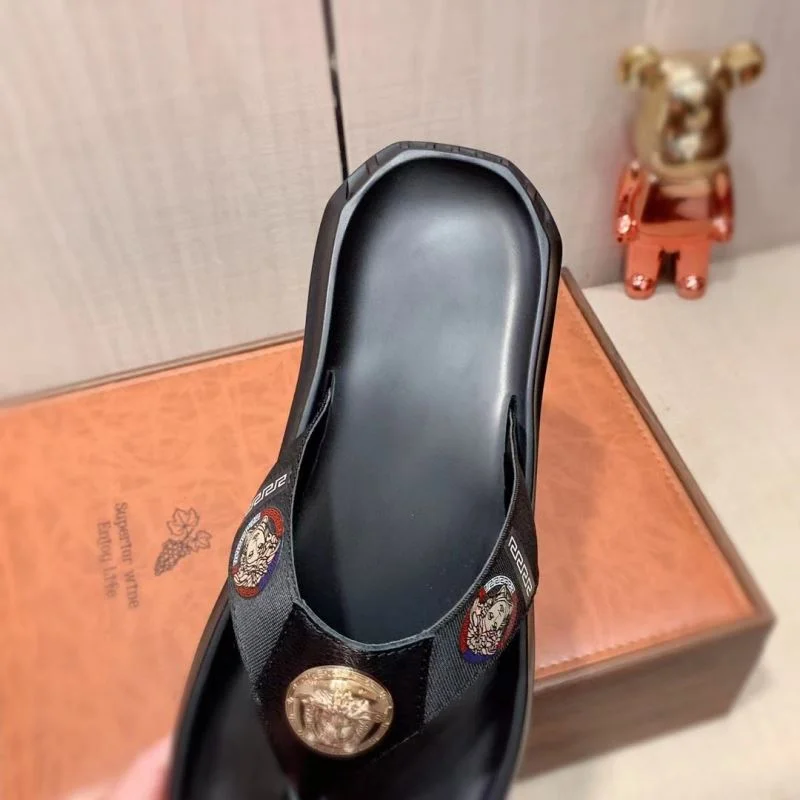 Economical Versace Slippers