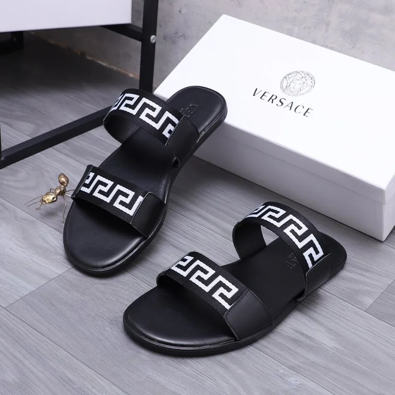 Top match Versace Slippers