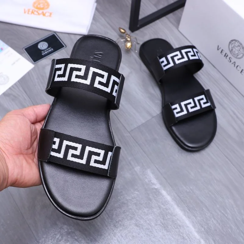 Top match Versace Slippers