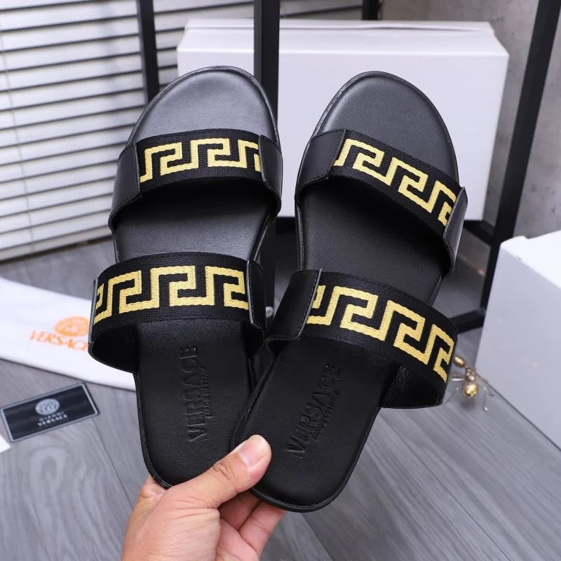 Top match Versace Slippers