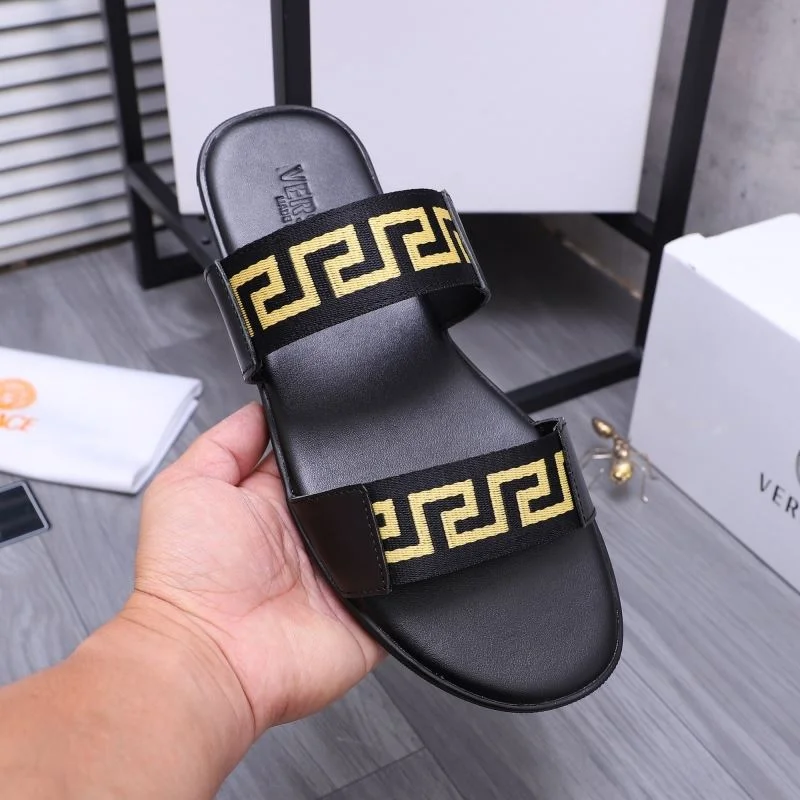 Top match Versace Slippers