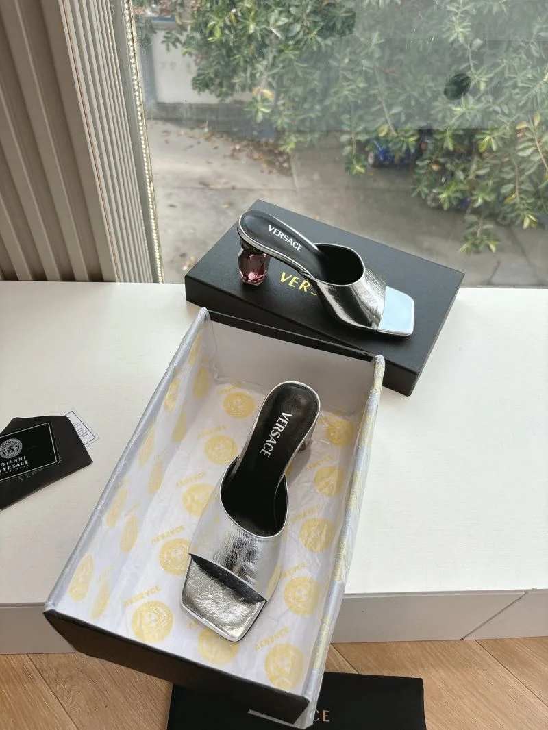 Precise copy Versace Slippers