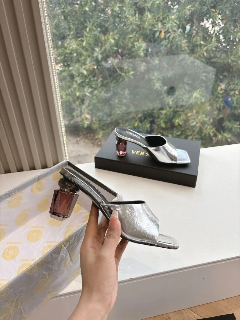 Precise copy Versace Slippers