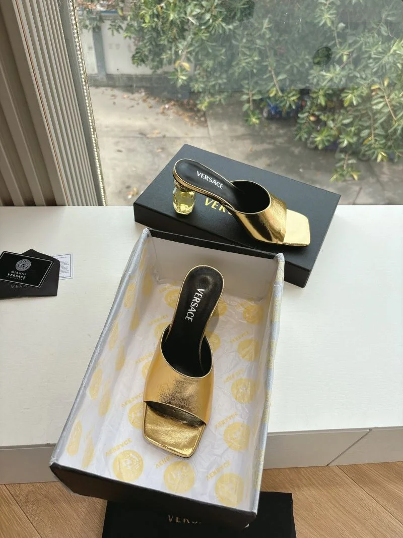 Accurate model Versace Slippers