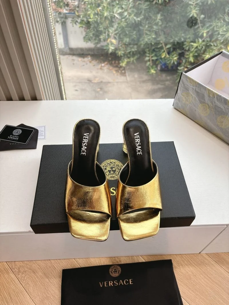 Accurate model Versace Slippers