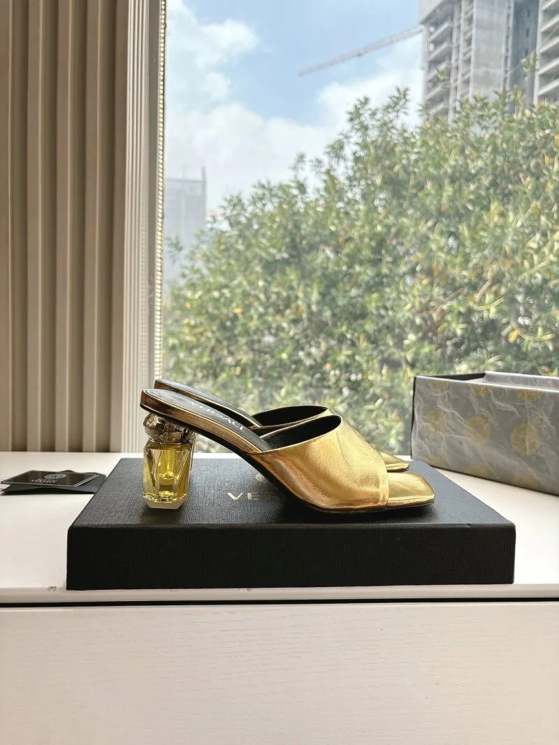 Accurate model Versace Slippers