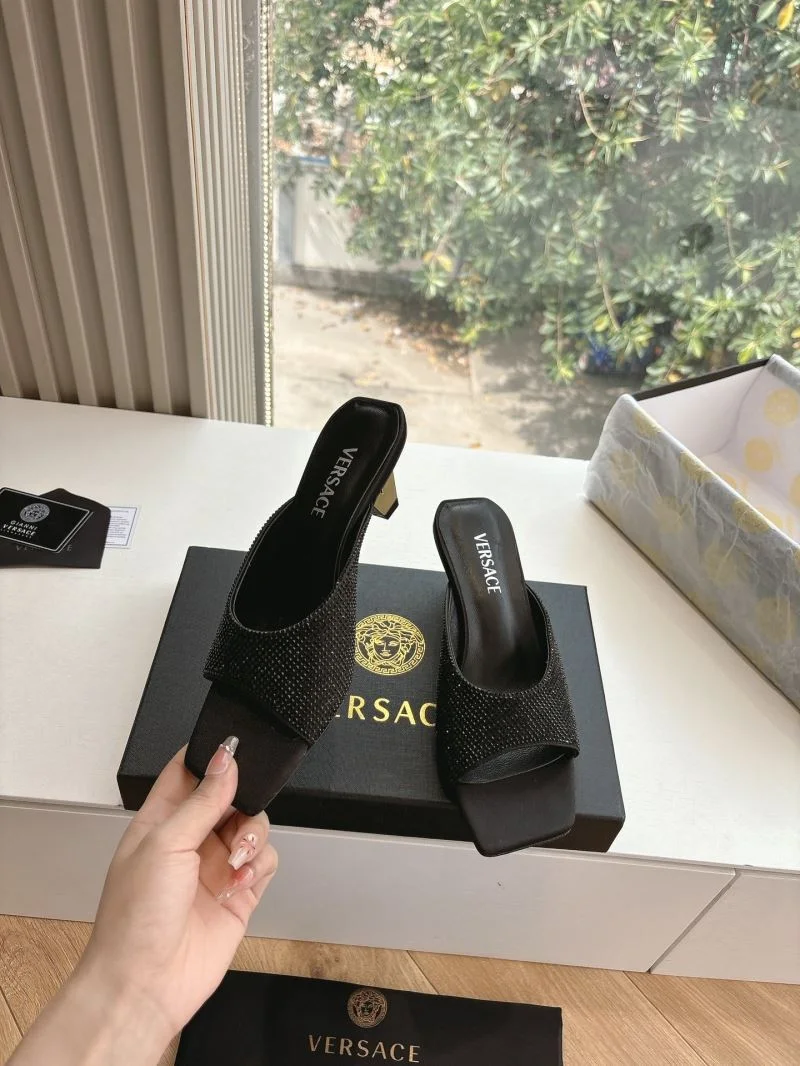 Accurate model Versace Slippers