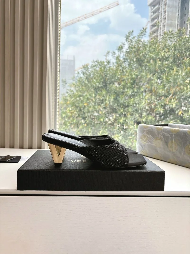 Accurate model Versace Slippers