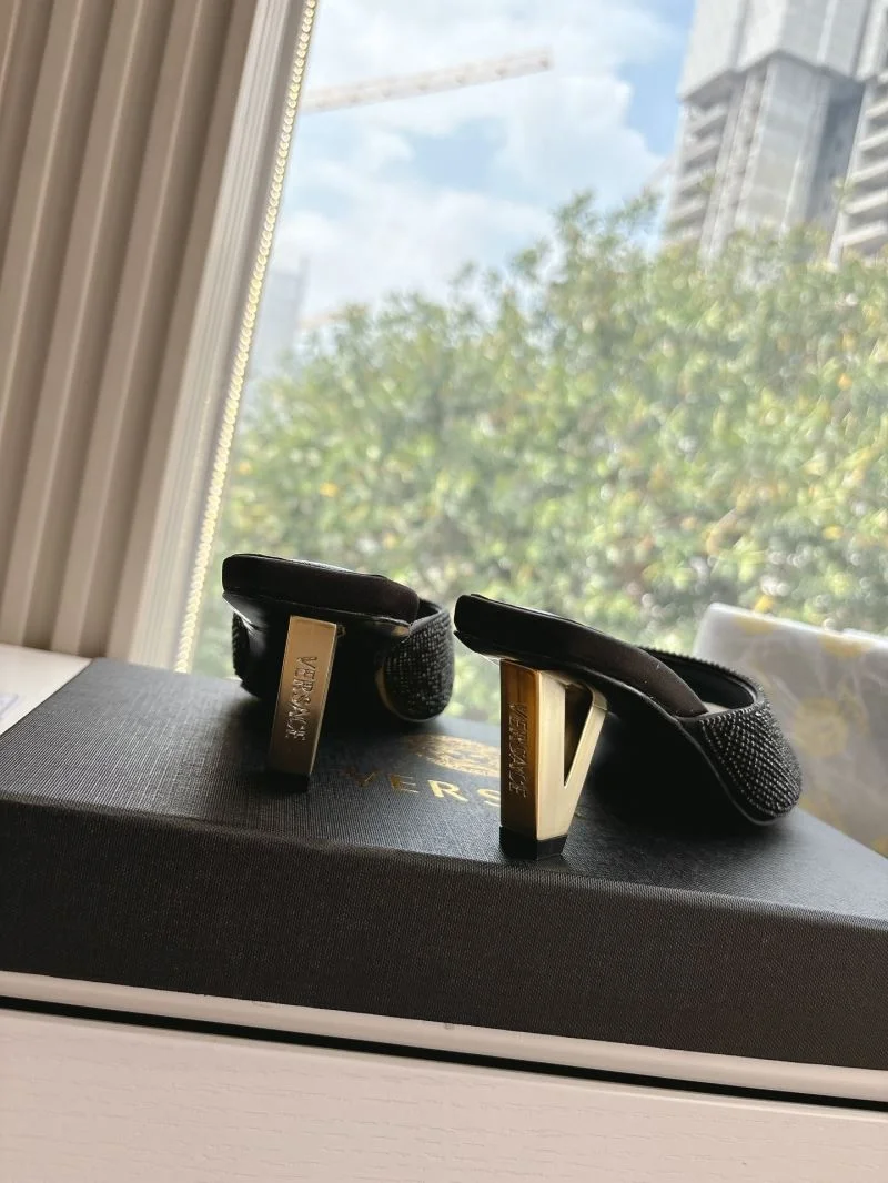 Accurate model Versace Slippers