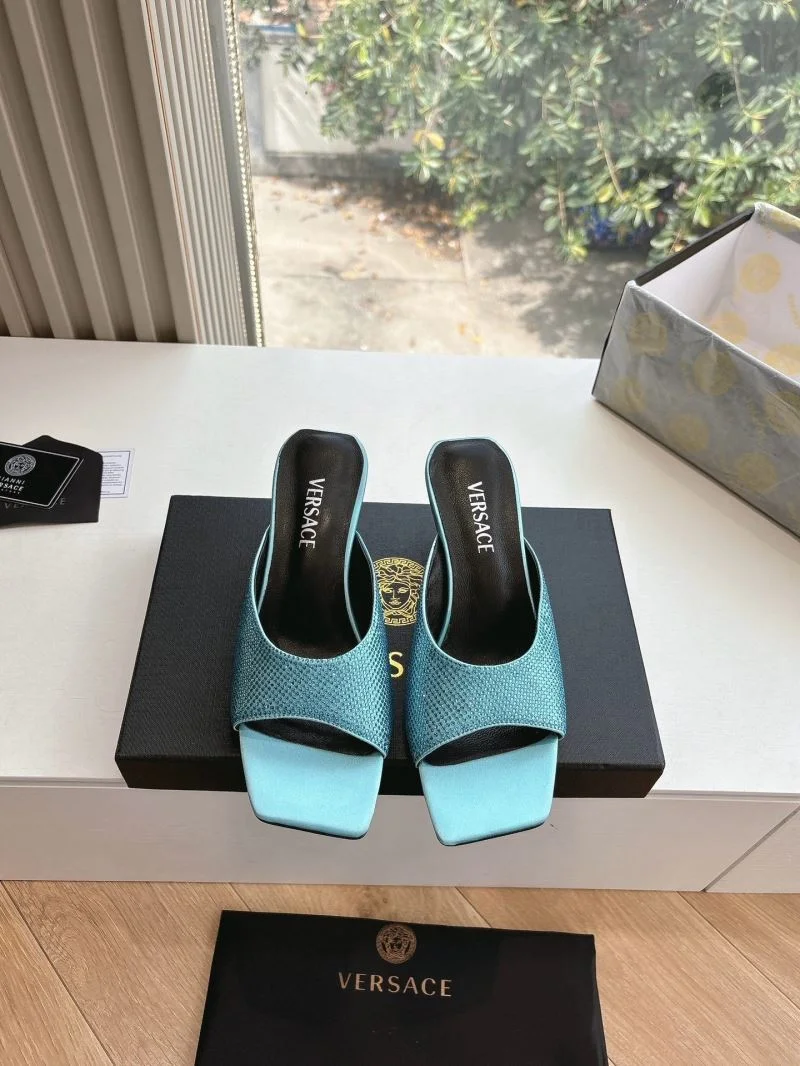 Top mirror Versace Slippers