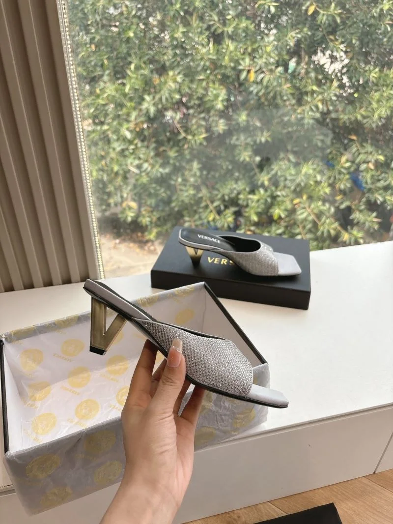 Economical Versace Slippers