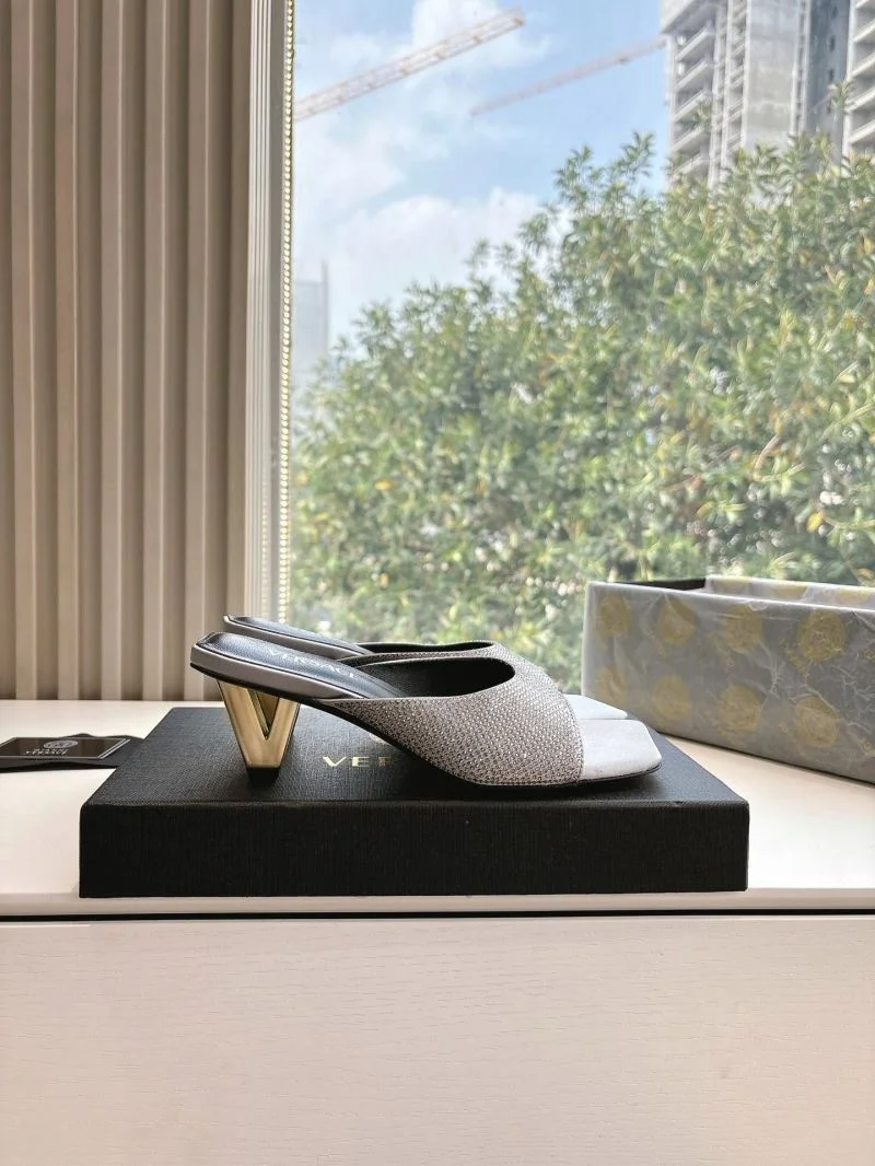 Economical Versace Slippers