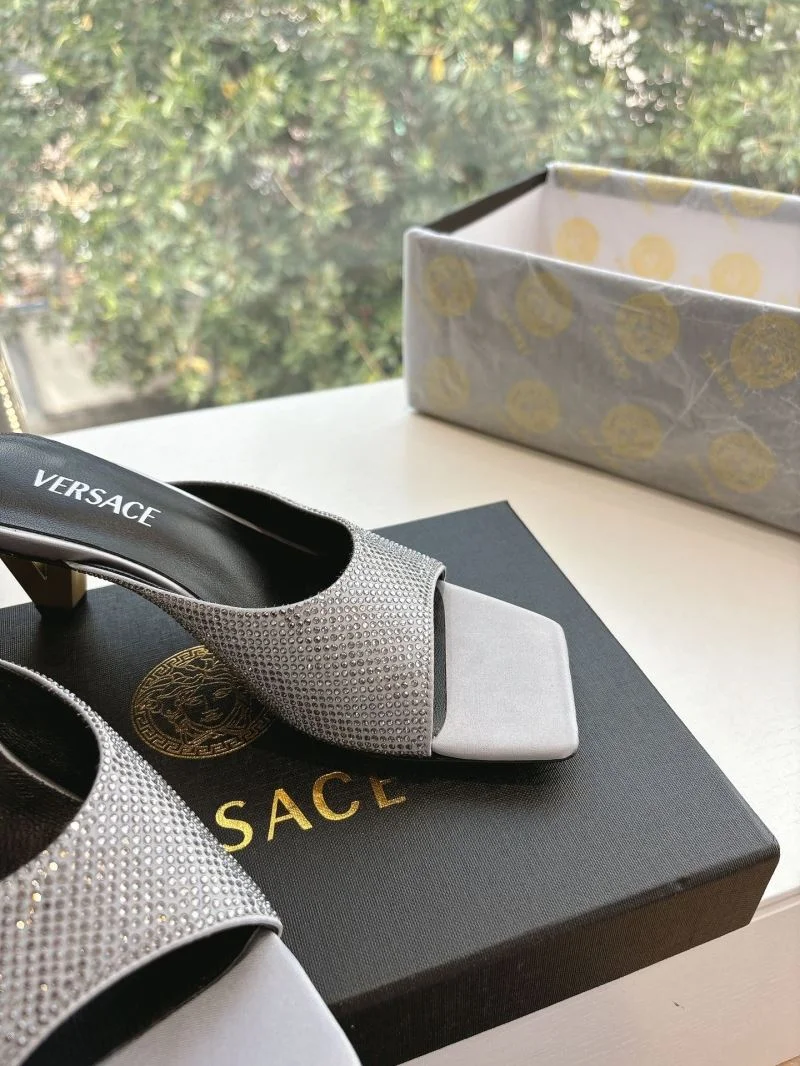 Economical Versace Slippers