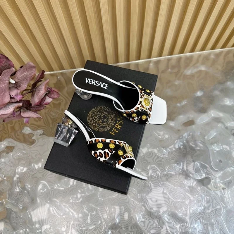 Precise copy Versace Slippers