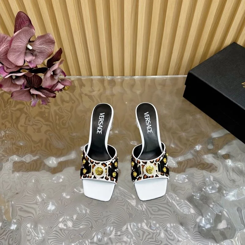 Precise copy Versace Slippers