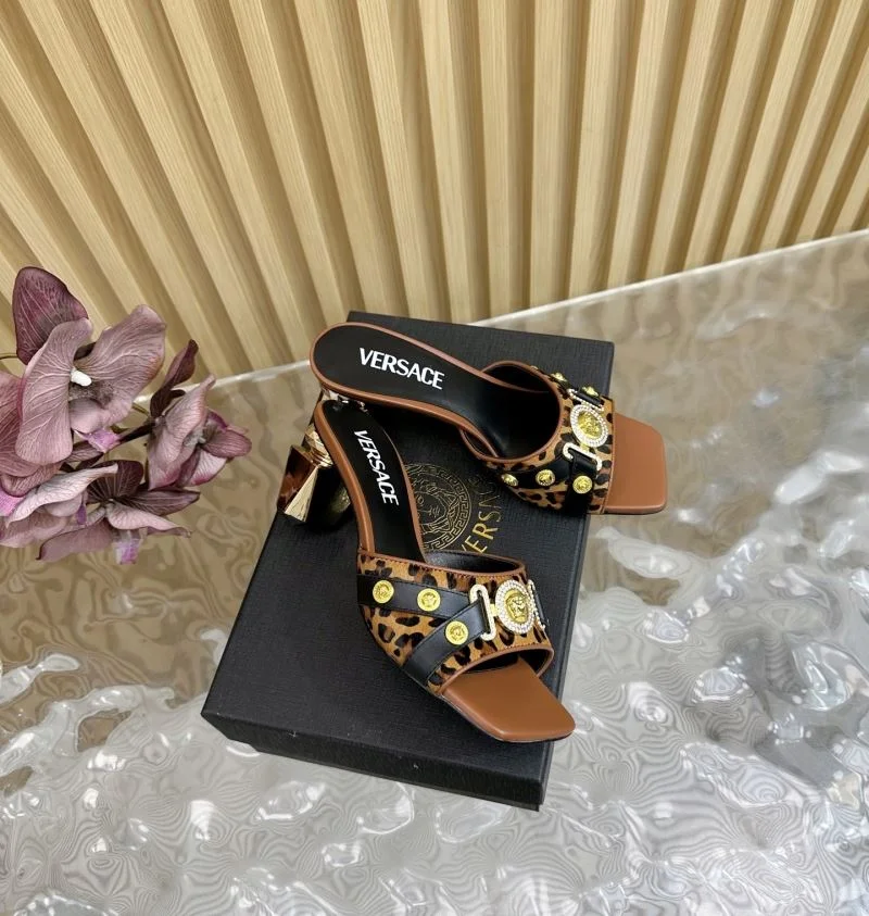 Accurate model Versace Slippers
