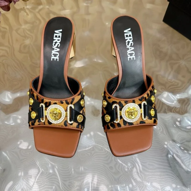 Accurate model Versace Slippers