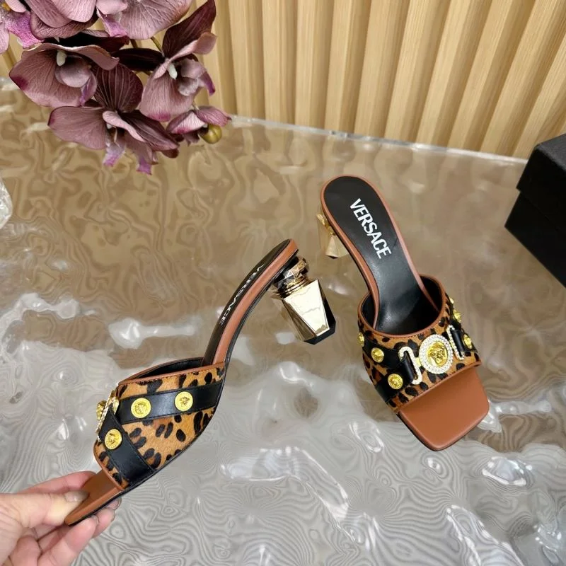 Accurate model Versace Slippers