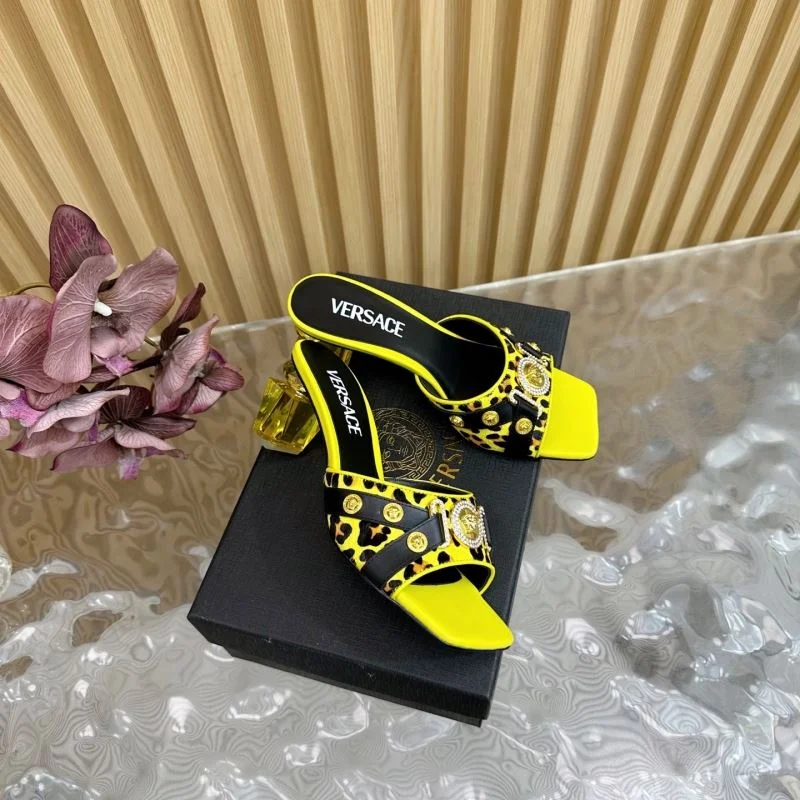 Brand-authenticated Versace Slippers