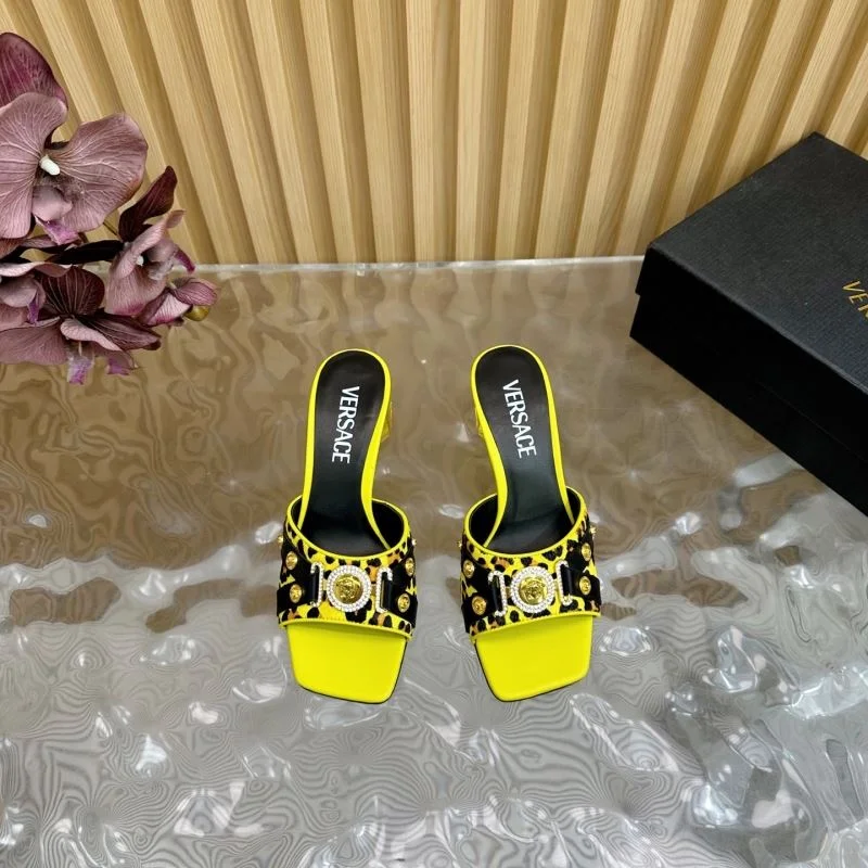 Brand-authenticated Versace Slippers