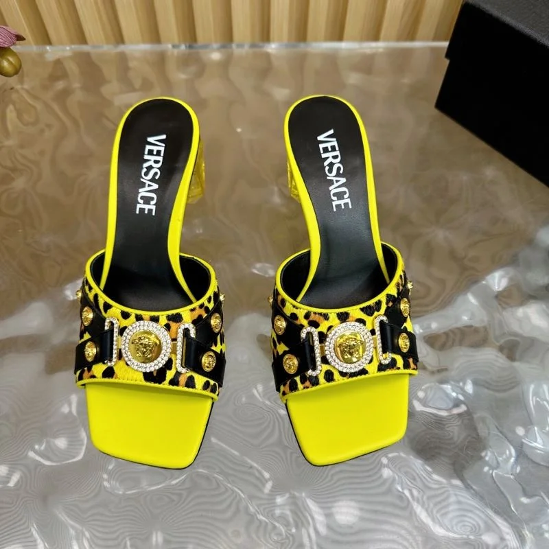 Brand-authenticated Versace Slippers