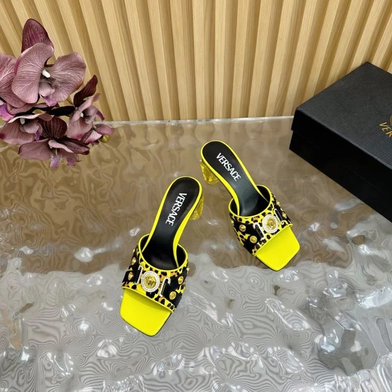 Brand-authenticated Versace Slippers