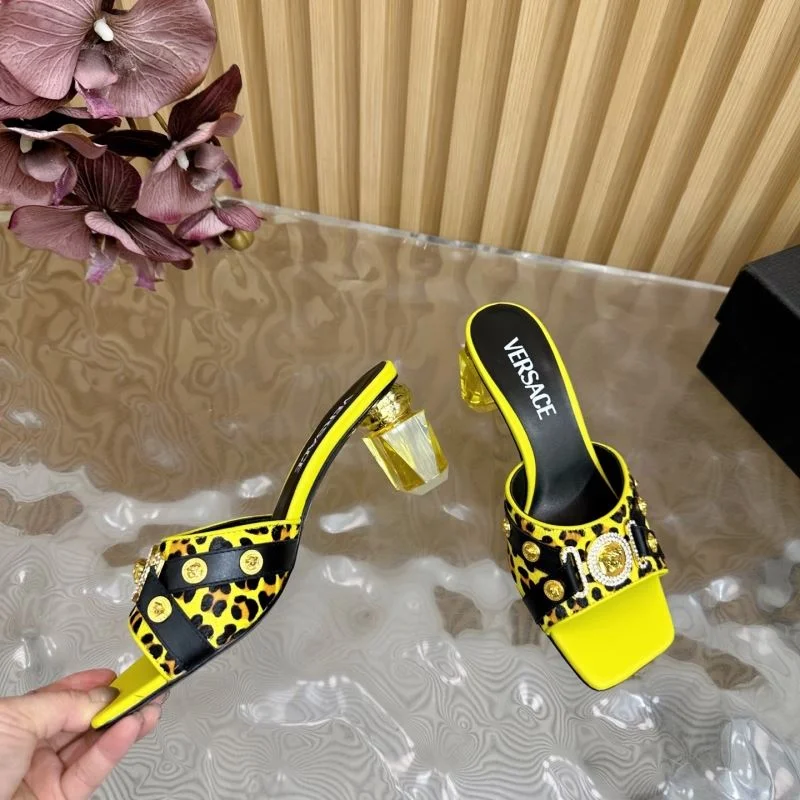 Brand-authenticated Versace Slippers