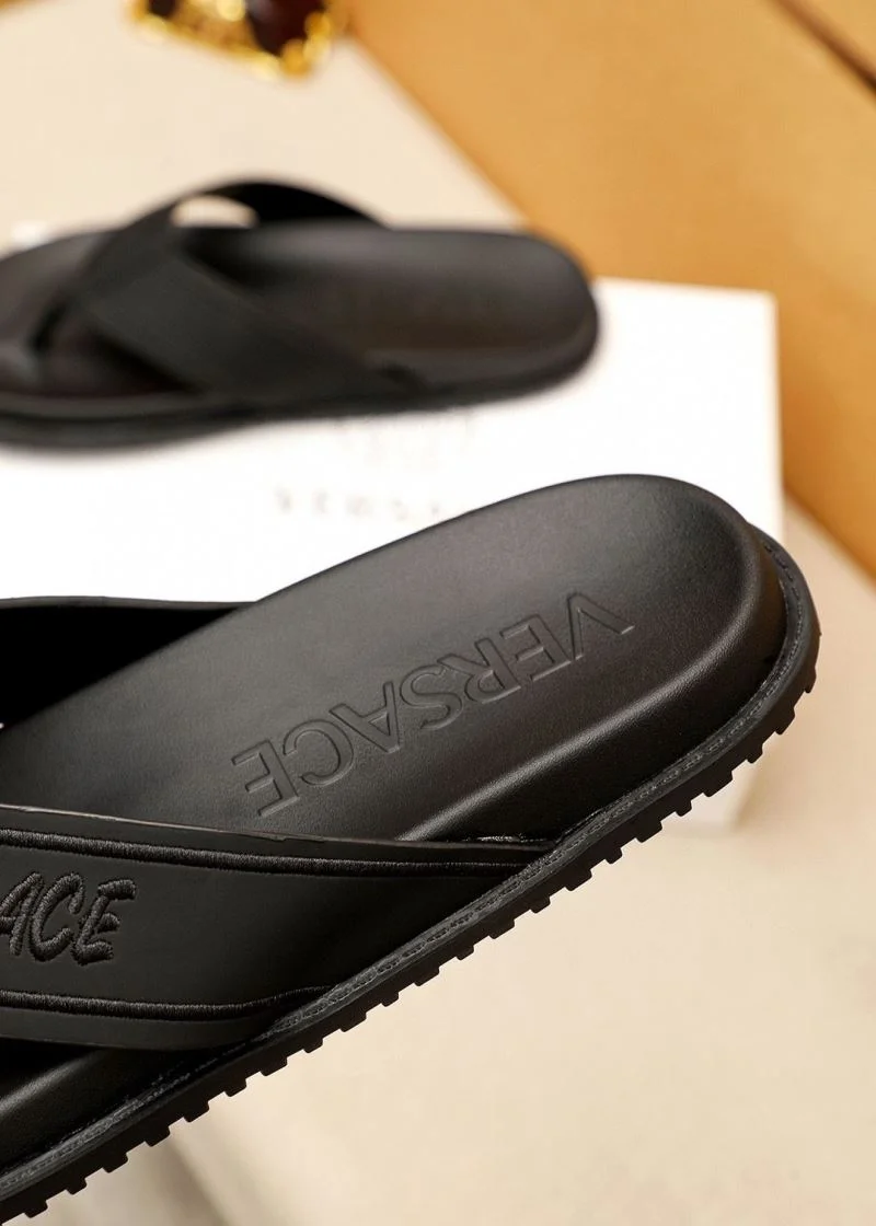 Precise copy Versace Slippers