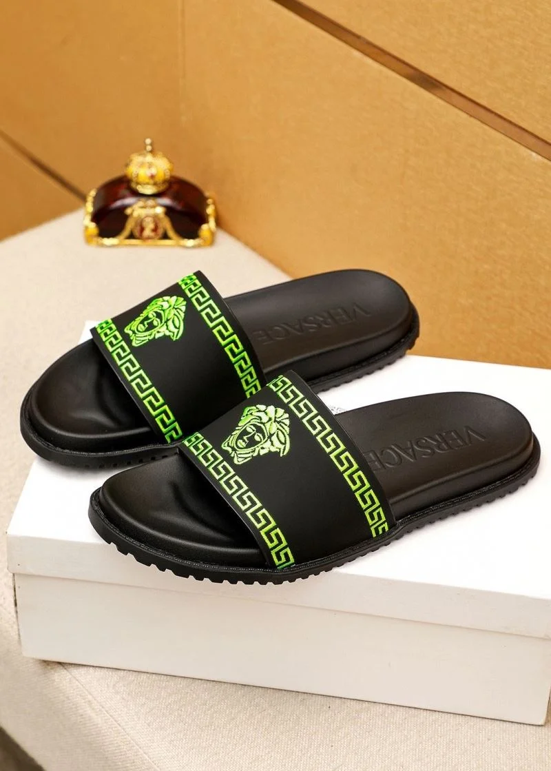 Precise copy Versace Slippers