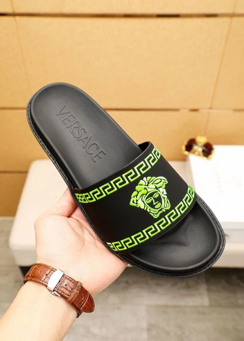 Precise copy Versace Slippers