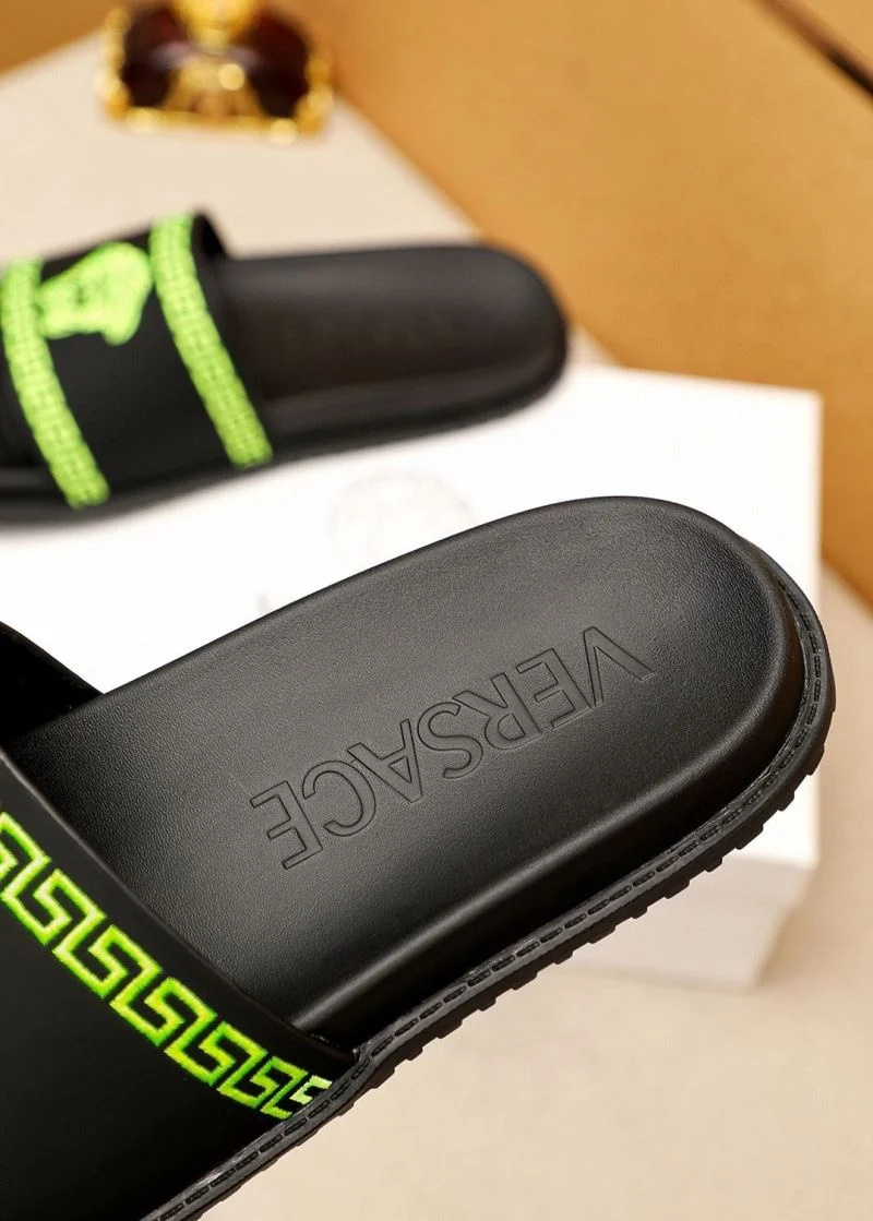 Precise copy Versace Slippers
