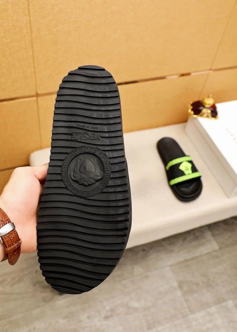 Precise copy Versace Slippers