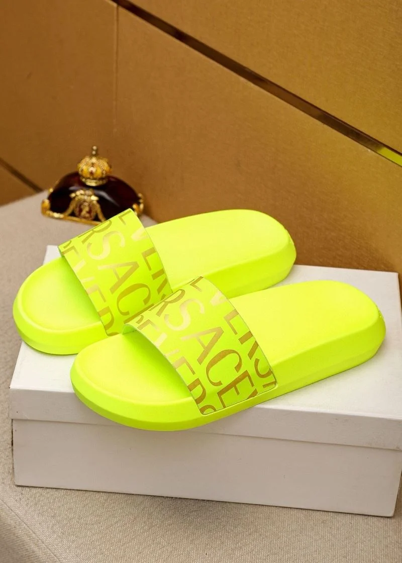 Top mirror Versace Slippers