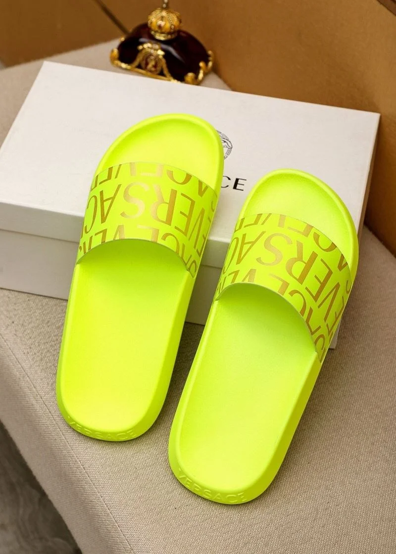 Top mirror Versace Slippers