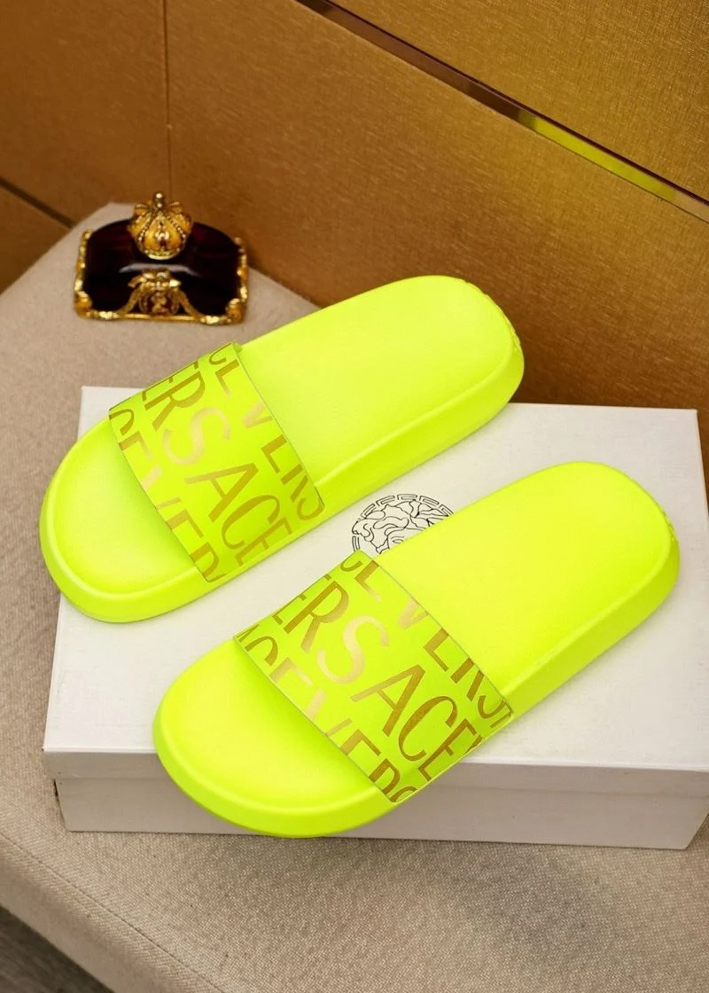 Top mirror Versace Slippers