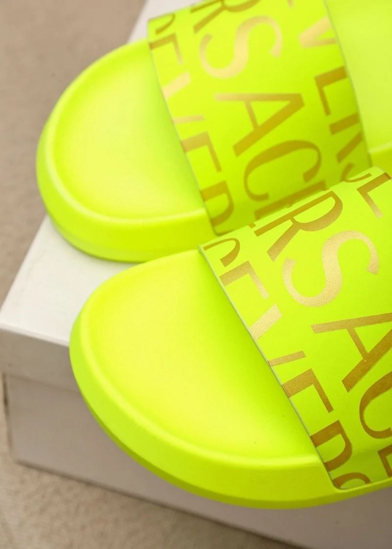Top mirror Versace Slippers