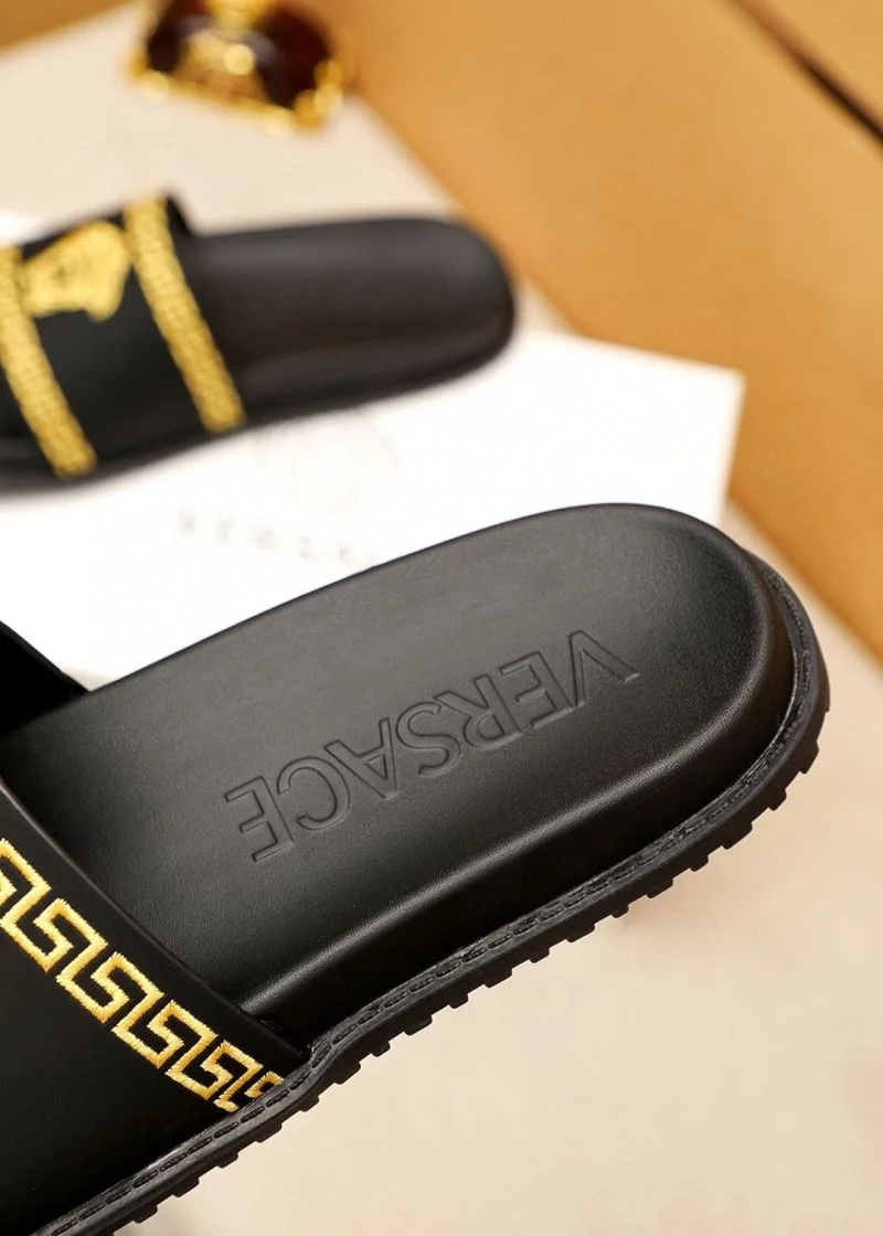 Top match Versace Slippers