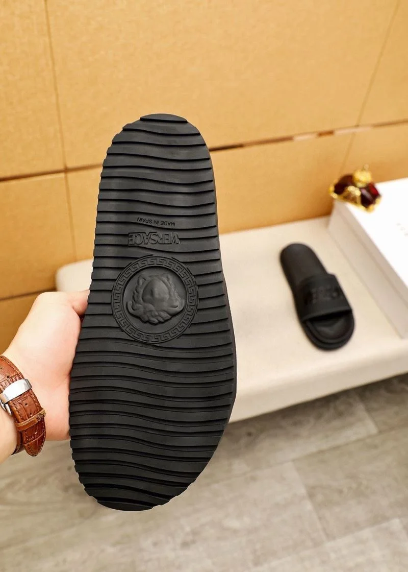 Precise copy Versace Slippers